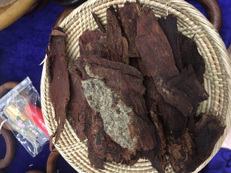 RMUTT researchers produced a textile product “Loincloth” from rice straw