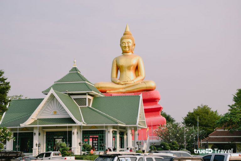 Tourist attraction in Pathum Thani Province: ‘Wat Bot’ – Rajamangala ...